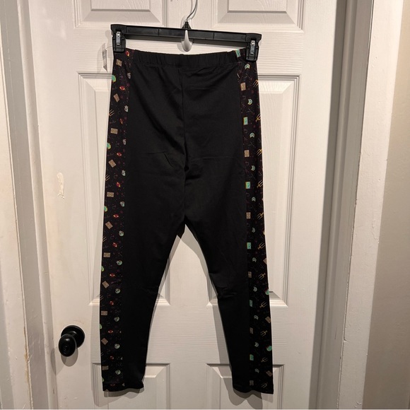 Disney | Pants & Jumpsuits | Hocus Pocus Leggings By Her Universe For ...